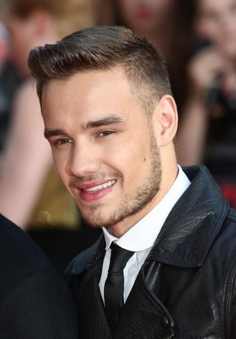 20 Best Haircuts For Square Faces Men Which Are Perfect for Any Occasion