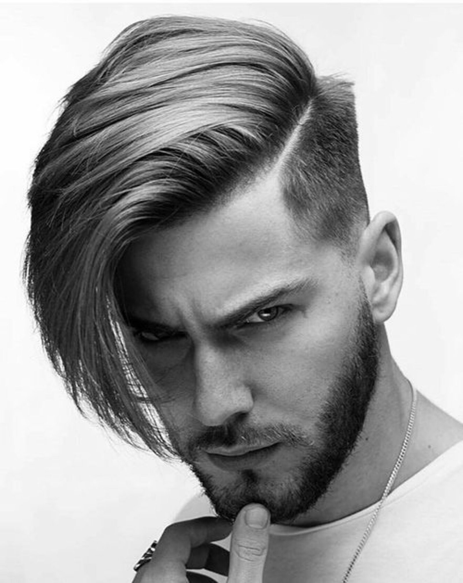 20 Best Haircuts For Square Faces Men Which Are Perfect for Any Occasion