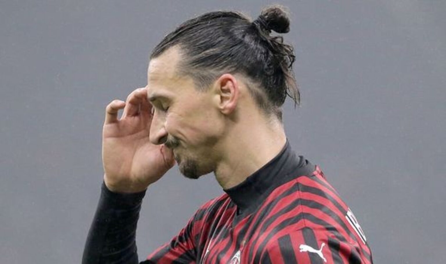 20 Trending Football Player Hairstyles Men Love